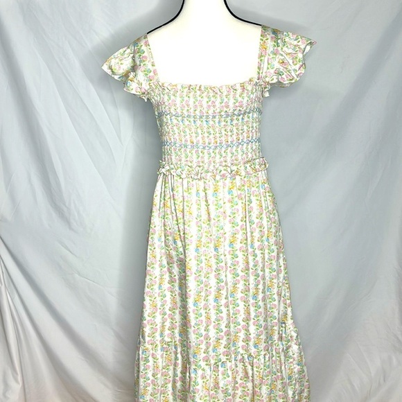 Dondolo | Dresses | Dondolo Smocked Floral Midi Dress | Poshmark